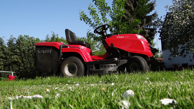 Travní traktor VARI RL- 84 - H